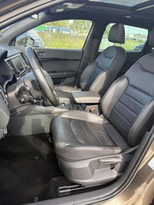 Brown SEAT Ateca 2017 in Taurage, with an engine capacity of 1.40 L and mileage of 166 thousand km for 12900 €, photo 40 on AUTOMOTO.COM.LV