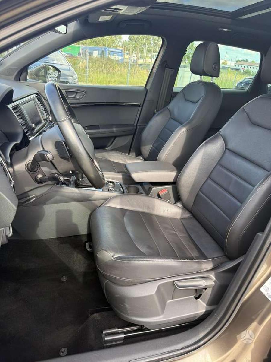 Brown SEAT Ateca 2017 in Taurage, with an engine capacity of 1.40 L and mileage of 166 thousand km for 12900 €, photo 40 on AUTOMOTO.COM.LV