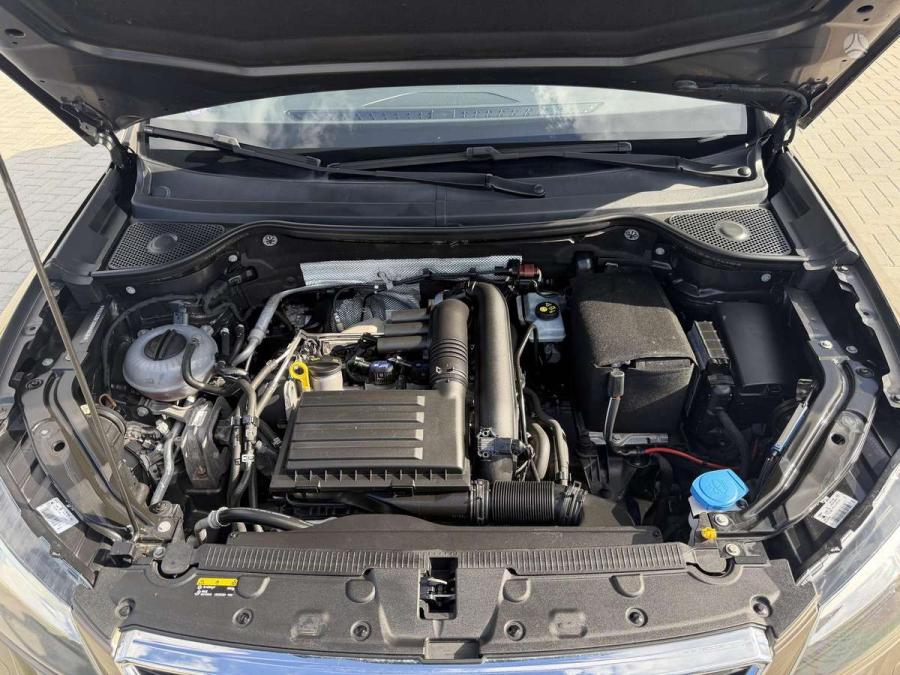 Brown SEAT Ateca 2017 in Taurage, with an engine capacity of 1.40 L and mileage of 166 thousand km for 12900 €, photo 44 on AUTOMOTO.COM.LV