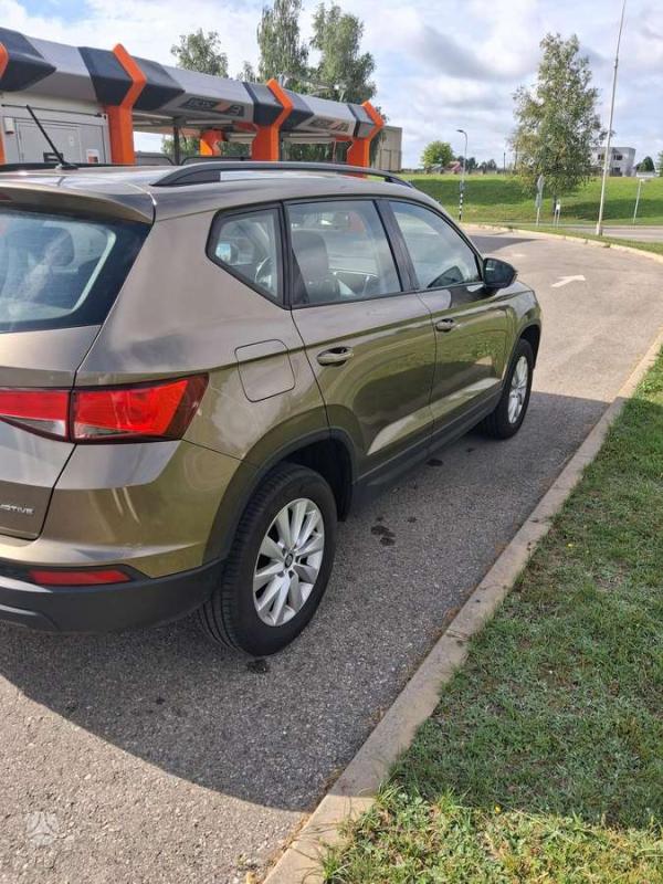 Brown SEAT Ateca 2018 in Jonava, with an engine capacity of 1.60 L and mileage of 161 thousand km for 12350 €, photo 3 on AUTOMOTO.COM.LV