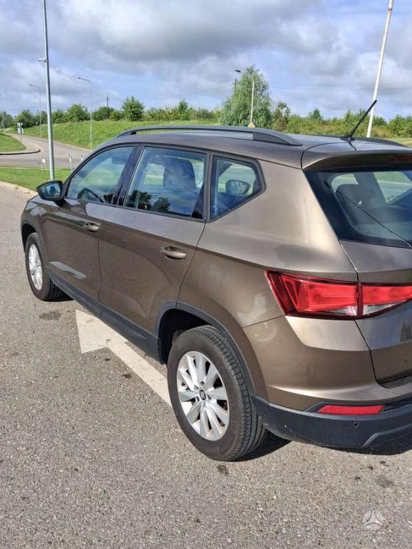 Brown SEAT Ateca 2018 in Jonava, with an engine capacity of 1.60 L and mileage of 161 thousand km for 12350 €, photo 4 on AUTOMOTO.COM.LV