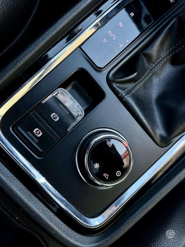 SEAT Ateca 2017 in Taurage, with an engine capacity of 2.00 L and mileage of 285 thousand km for 12800 €, photo 10 on AUTOMOTO.COM.LV