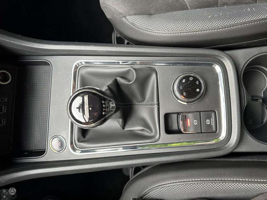 SEAT Ateca 2017 Tauragė, ar dzinēja tilpumu 2.00 L un nobraukumu 180 tūkst. km par 11500 €, foto 25 vietnē AUTOMOTO.COM.LV