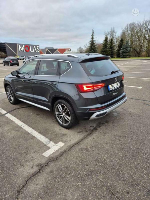 Green SEAT Ateca 2021 in Panevezys, with an engine capacity of 1.97 L and mileage of 134 thousand km for 18700 €, photo 5 on AUTOMOTO.COM.LV