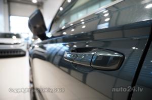 Green SEAT Ateca 2021 in Tallinn, with an engine capacity of 2.00 L and mileage of 95 thousand km for 20900 €, photo 9 on AUTOMOTO.COM.LV