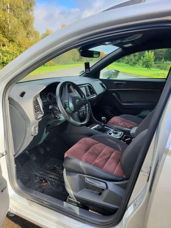 Grey SEAT Ateca 2016 in Kaunas, with an engine capacity of 1.97 L and mileage of 174 thousand km for 14600 €, photo 11 on AUTOMOTO.COM.LV