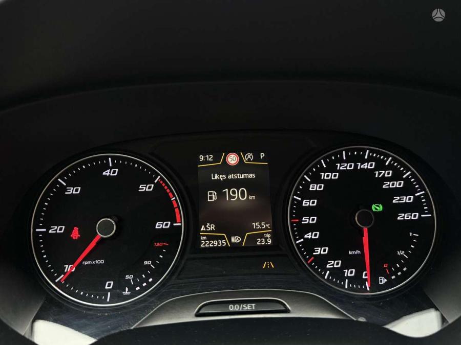 Pelēks SEAT Ateca 2016 Šauļi, ar dzinēja tilpumu 1.97 L un nobraukumu 223 tūkst. km par 12550 €, foto 35 vietnē AUTOMOTO.COM.LV