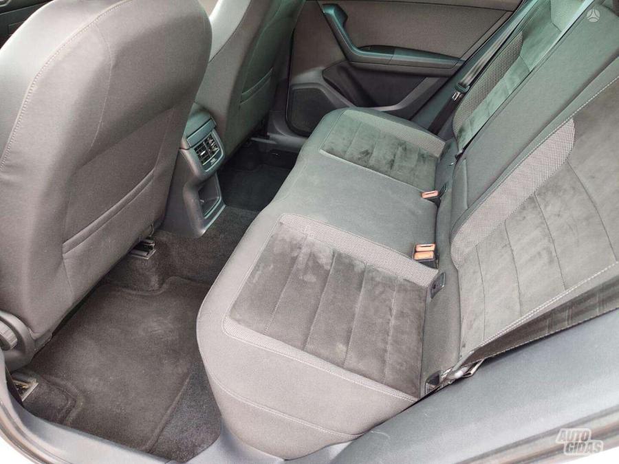 Grey SEAT Ateca 2016 in Siauliai, with an engine capacity of 2.00 L and mileage of 210 thousand km for 13300 €, photo 12 on AUTOMOTO.COM.LV