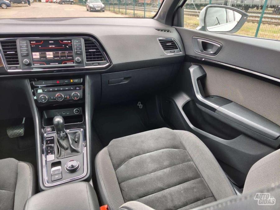Grey SEAT Ateca 2016 in Siauliai, with an engine capacity of 2.00 L and mileage of 210 thousand km for 13300 €, photo 13 on AUTOMOTO.COM.LV
