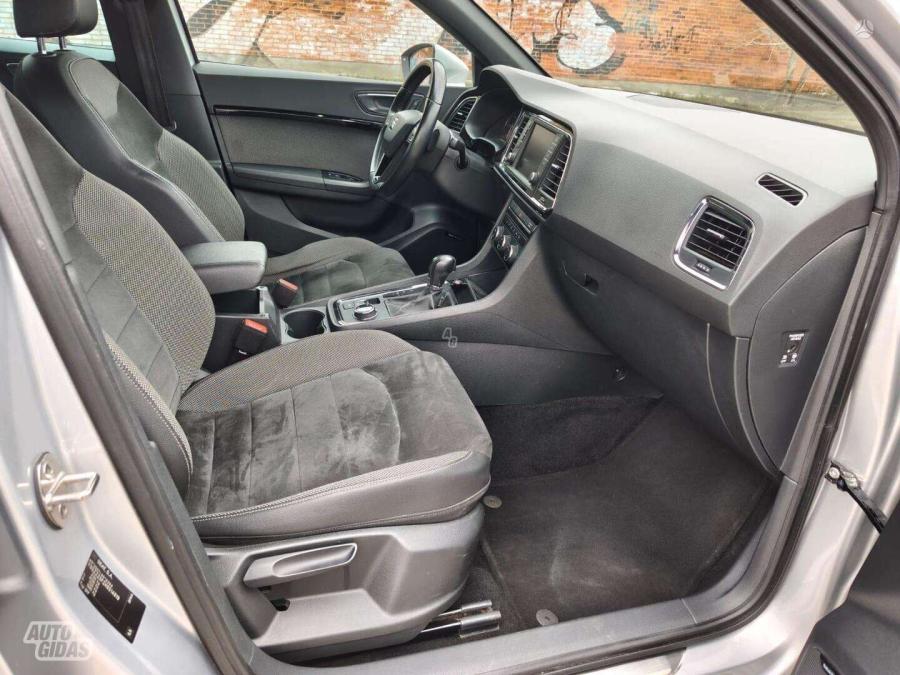 Grey SEAT Ateca 2016 in Siauliai, with an engine capacity of 2.00 L and mileage of 210 thousand km for 13300 €, photo 15 on AUTOMOTO.COM.LV