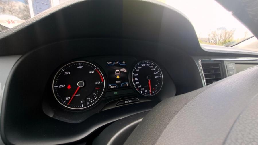 Grey SEAT Ateca 2017 in Riga, with an engine capacity of 1.60 L and mileage of 186 thousand km for 13990 €, photo 19 on AUTOMOTO.COM.LV