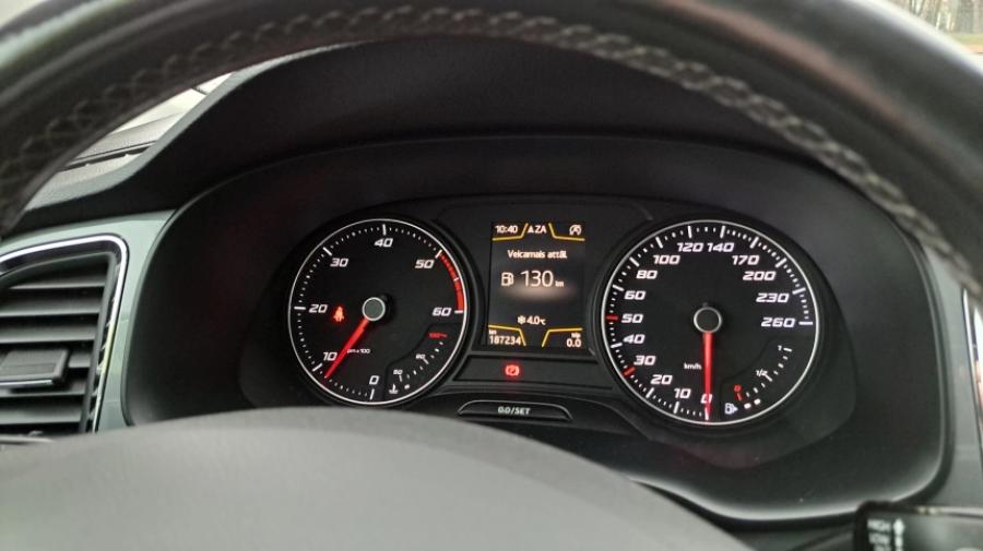 Grey SEAT Ateca 2017 in Riga, with an engine capacity of 1.60 L and mileage of 186 thousand km for 13990 €, photo 40 on AUTOMOTO.COM.LV