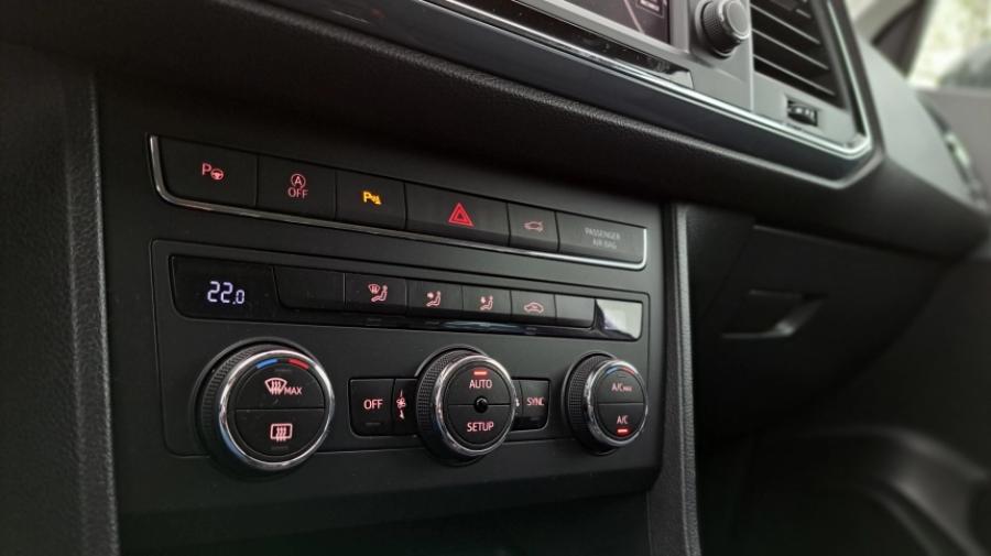 Grey SEAT Ateca 2017 in Riga, with an engine capacity of 1.60 L and mileage of 186 thousand km for 13990 €, photo 53 on AUTOMOTO.COM.LV