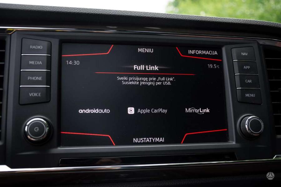 Grey SEAT Ateca 2017 in Elektrenai, with an engine capacity of 1.97 L and mileage of 230 thousand km for 13880 €, photo 17 on AUTOMOTO.COM.LV
