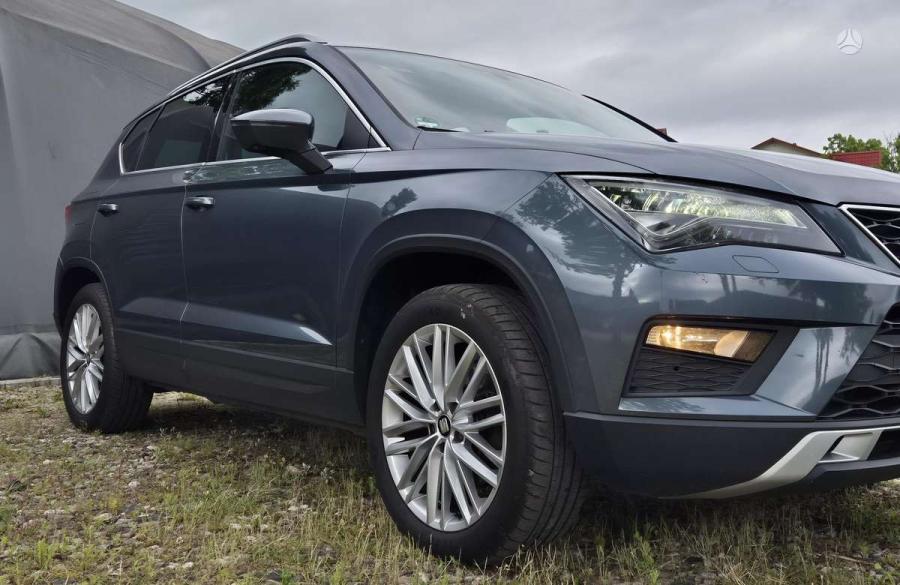 Grey SEAT Ateca 2017 in Kaunas, with an engine capacity of 1.97 L and mileage of 289 thousand km for 11550 €, photo 4 on AUTOMOTO.COM.LV