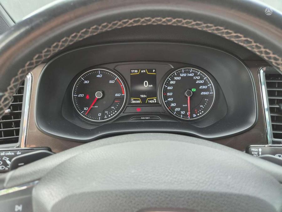 Grey SEAT Ateca 2017 in Kaunas, with an engine capacity of 1.97 L and mileage of 289 thousand km for 11550 €, photo 11 on AUTOMOTO.COM.LV