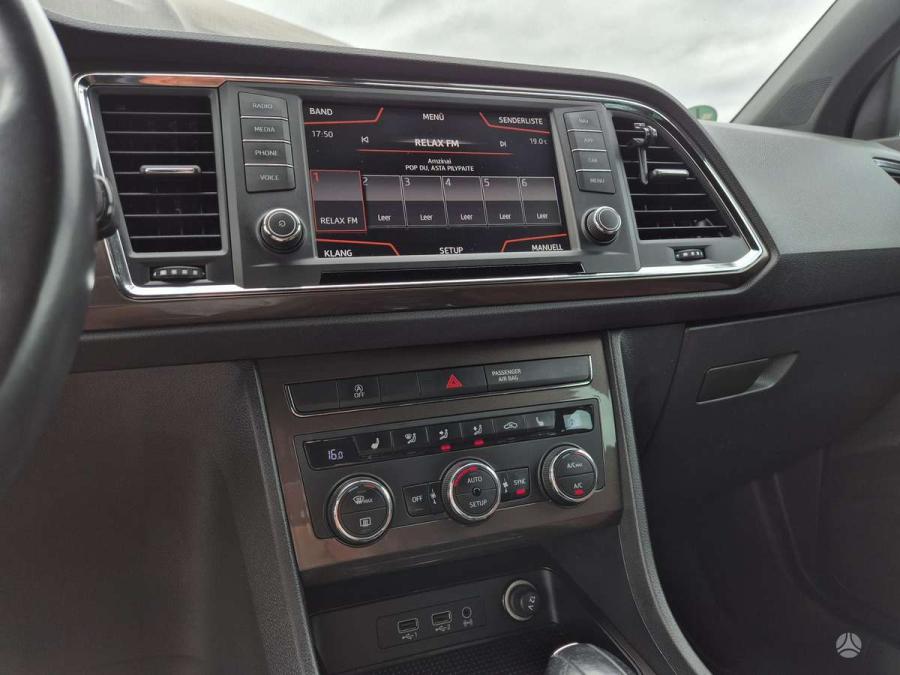 Grey SEAT Ateca 2017 in Kaunas, with an engine capacity of 1.97 L and mileage of 289 thousand km for 11550 €, photo 13 on AUTOMOTO.COM.LV