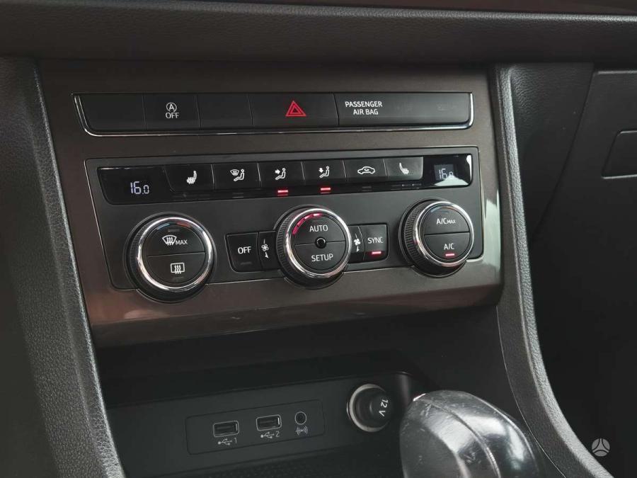 Grey SEAT Ateca 2017 in Kaunas, with an engine capacity of 1.97 L and mileage of 289 thousand km for 11550 €, photo 14 on AUTOMOTO.COM.LV