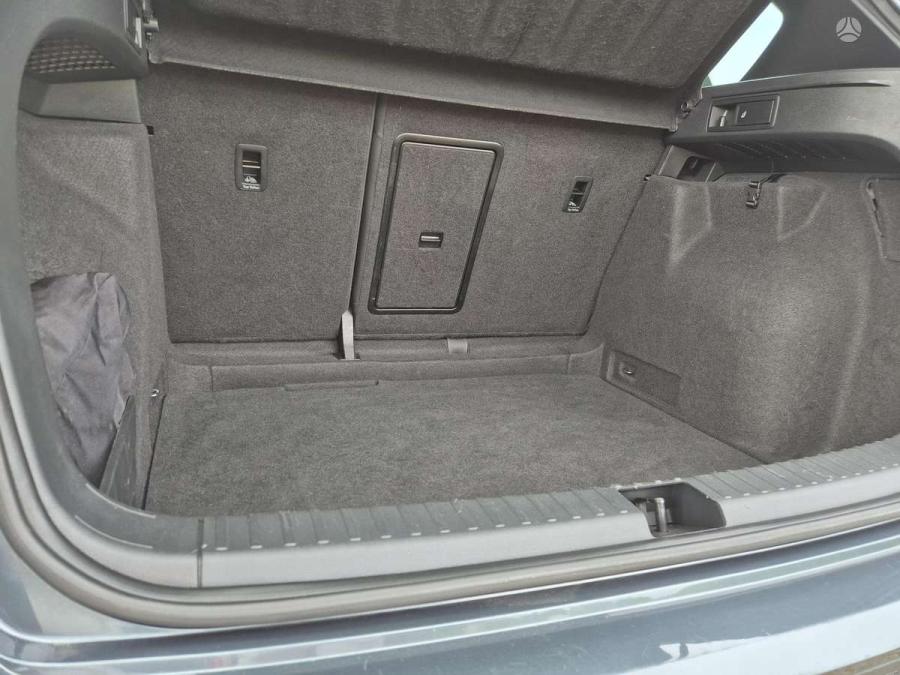 Grey SEAT Ateca 2017 in Kaunas, with an engine capacity of 1.97 L and mileage of 289 thousand km for 11550 €, photo 17 on AUTOMOTO.COM.LV