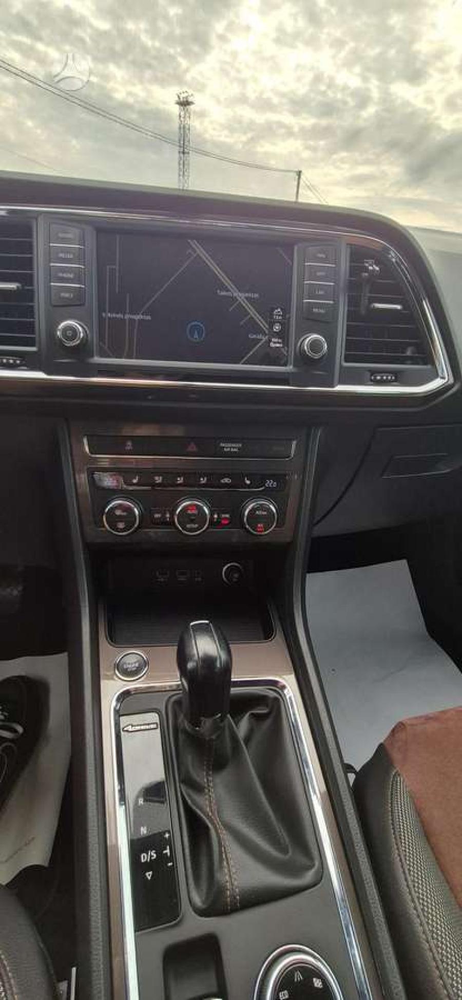 Pelēks SEAT Ateca 2017 Kauņa, ar dzinēja tilpumu 1.97 L un nobraukumu 290 tūkst. km par 11550 €, foto 13 vietnē AUTOMOTO.COM.LV