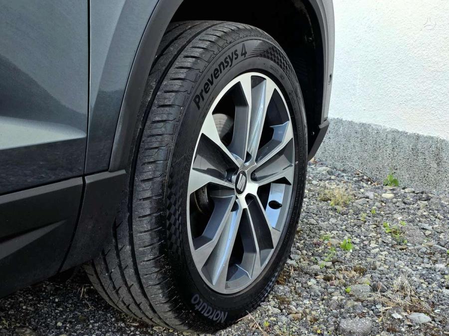 Pelēks SEAT Ateca 2018 Šauļi, ar dzinēja tilpumu 1.50 L un nobraukumu 162 tūkst. km par 11200 €, foto 18 vietnē AUTOMOTO.COM.LV