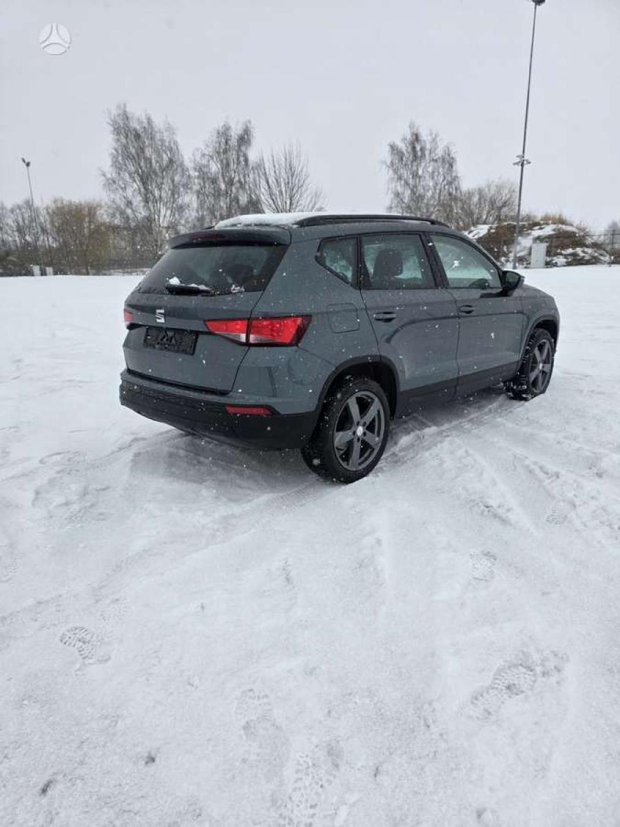 Grey SEAT Ateca 2019 in Marijampole, with an engine capacity of 1.00 L and mileage of 96 thousand km for 9250 €, photo 4 on AUTOMOTO.COM.LV