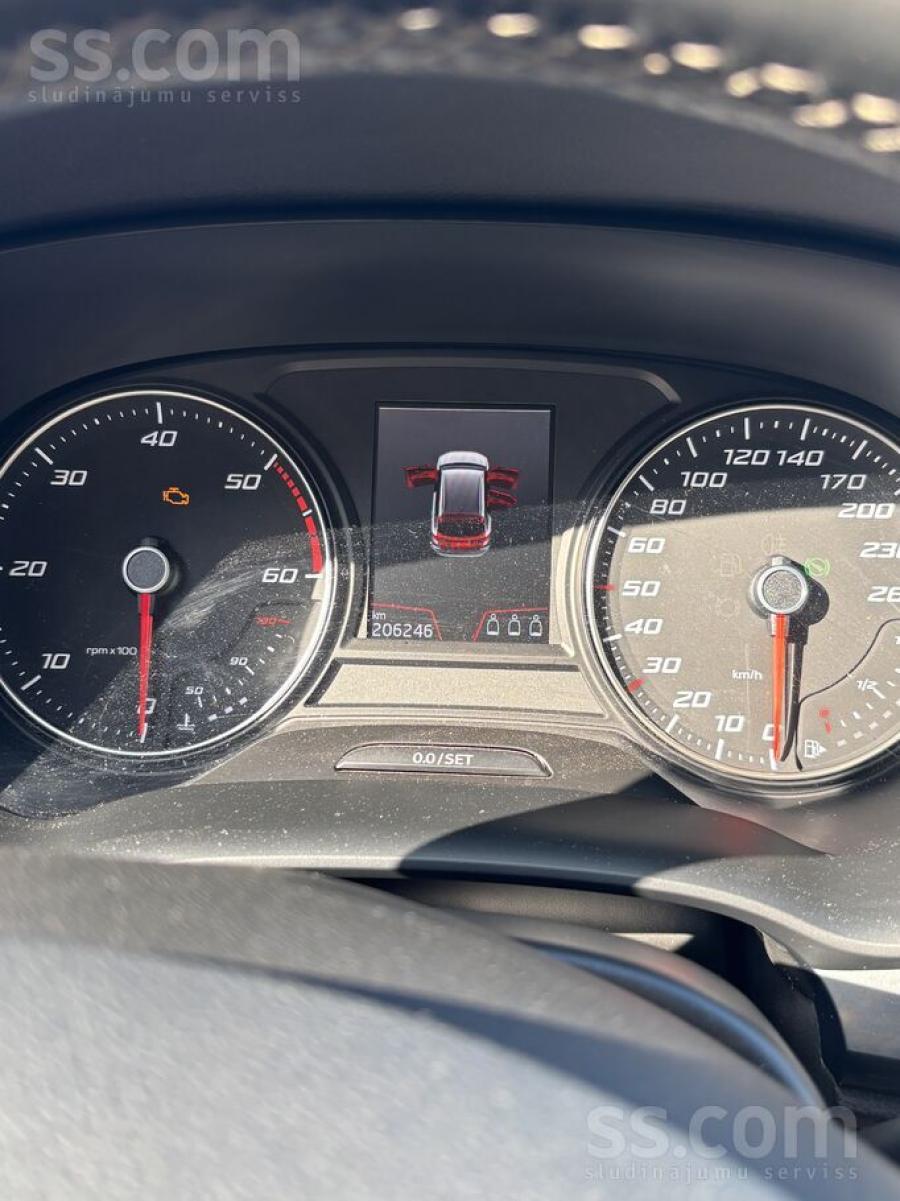 Pelēks SEAT Ateca 2019 Saldus, ar dzinēja tilpumu 1.50 L un nobraukumu 206 tūkst. km par 11200 €, foto 3 vietnē AUTOMOTO.COM.LV