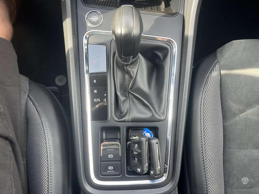 Grey SEAT Ateca 2019 in Taurage, with an engine capacity of 1.97 L and mileage of 205 thousand km for 13800 €, photo 12 on AUTOMOTO.COM.LV