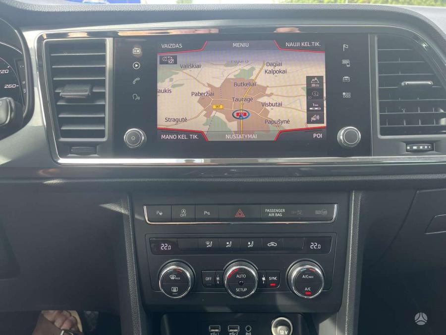 Grey SEAT Ateca 2019 in Taurage, with an engine capacity of 1.97 L and mileage of 205 thousand km for 13800 €, photo 13 on AUTOMOTO.COM.LV