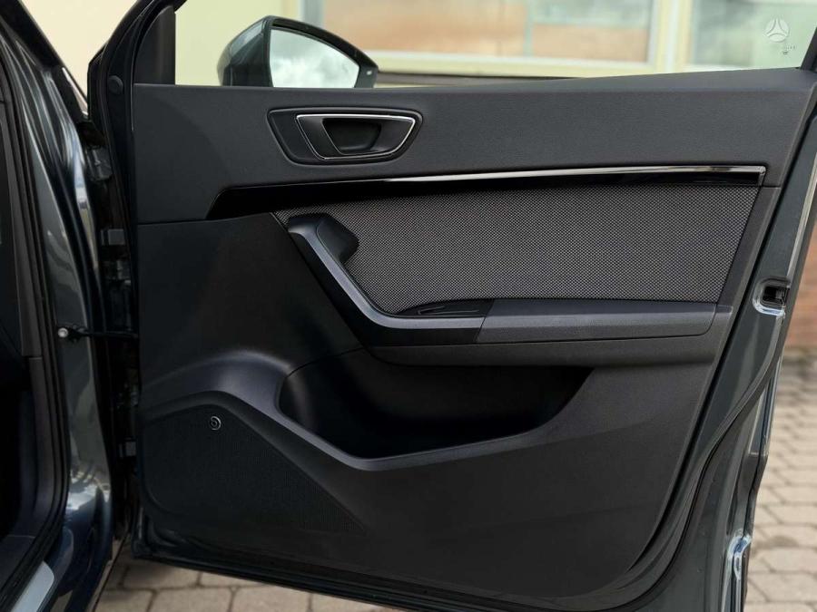 Grey SEAT Ateca 2020 in Kretinga, with an engine capacity of 2.00 L and mileage of 168 thousand km for 18999 €, photo 16 on AUTOMOTO.COM.LV