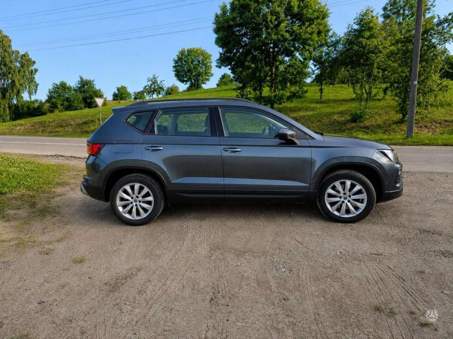 Grey SEAT Ateca 2021 in Kaunas, with an engine capacity of 1.97 L and mileage of 125 thousand km for 17800 €, photo 4 on AUTOMOTO.COM.LV