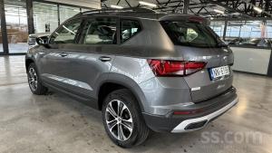 Grey SEAT Ateca 2023 in Riga, with an engine capacity of 1.50 L and mileage of 41 thousand km for 22900 €, photo 3 on AUTOMOTO.COM.LV