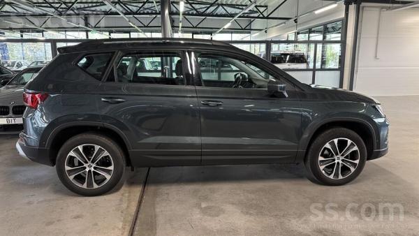 Pelēks SEAT Ateca 2023 Rīga, ar dzinēja tilpumu 1.50 L un nobraukumu 45 tūkst. km par 23900 €, foto 5 vietnē AUTOMOTO.COM.LV
