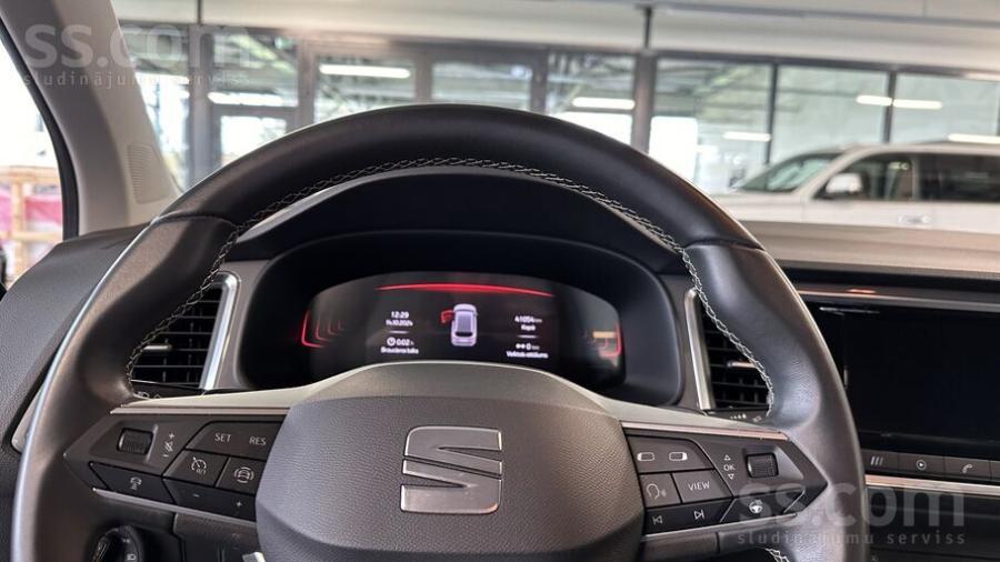Pelēks SEAT Ateca 2023 Rīga, ar dzinēja tilpumu 1.50 L un nobraukumu 41 tūkst. km par 22900 €, foto 19 vietnē AUTOMOTO.COM.LV