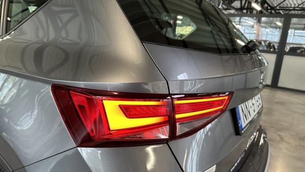 Grey SEAT Ateca 2023 in Riga, with an engine capacity of 1.50 L and mileage of 41 thousand km for 2290000 €, photo 8 on AUTOMOTO.COM.LV