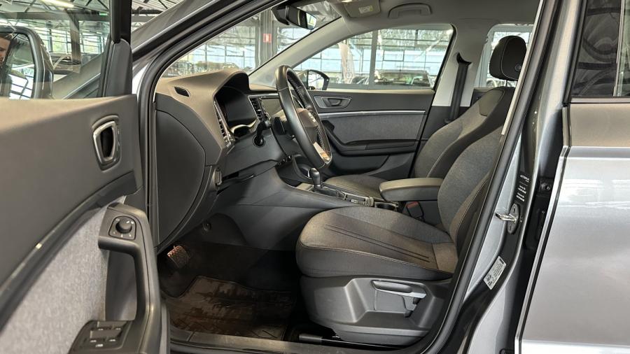 Pelēks SEAT Ateca 2023 Rīga, ar dzinēja tilpumu 1.50 L un nobraukumu 41 tūkst. km par 2290000 €, foto 10 vietnē AUTOMOTO.COM.LV