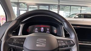 Pelēks SEAT Ateca 2023 Rīga, ar dzinēja tilpumu 1.50 L un nobraukumu 41 tūkst. km par 2290000 €, foto 18 vietnē AUTOMOTO.COM.LV