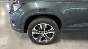 Pelēks SEAT Ateca 2023 Rīga, ar dzinēja tilpumu 1.50 L un nobraukumu 45 tūkst. km par 2290000 €, foto 7 vietnē AUTOMOTO.COM.LV