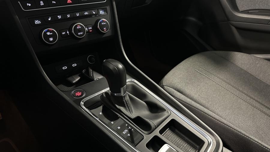 Pelēks SEAT Ateca 2023 Rīga, ar dzinēja tilpumu 1.50 L un nobraukumu 45 tūkst. km par 2290000 €, foto 22 vietnē AUTOMOTO.COM.LV