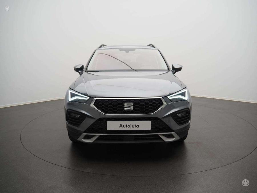 Grey SEAT Ateca 2023 in Vilnius, with an engine capacity of 1.50 L and mileage of 65 thousand km for 21900 €, photo 3 on AUTOMOTO.COM.LV