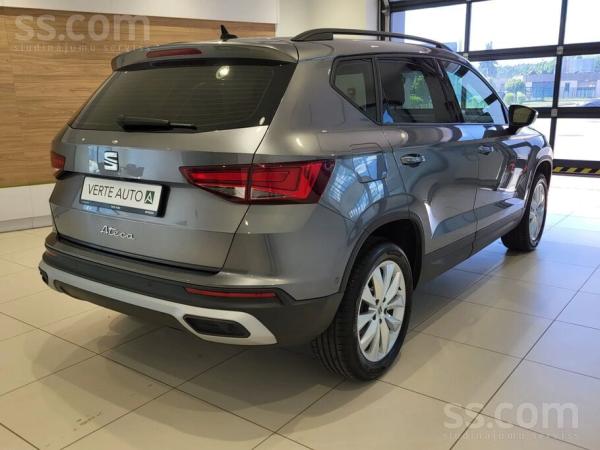 Grey SEAT Ateca 2023 in Riga, with an engine capacity of 1.50 L and mileage of 24 thousand km for 24290 €, photo 6 on AUTOMOTO.COM.LV