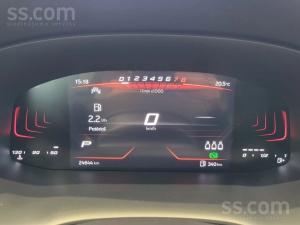 Grey SEAT Ateca 2023 in Riga, with an engine capacity of 1.50 L and mileage of 24 thousand km for 24290 €, photo 10 on AUTOMOTO.COM.LV