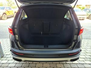 Grey SEAT Ateca 2023 in Riga, with an engine capacity of 1.50 L and mileage of 24 thousand km for 23490 €, photo 25 on AUTOMOTO.COM.LV
