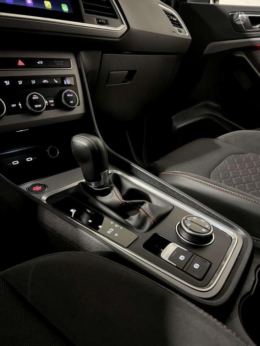 Серый Сеат Ateca 2023 в Клайпеда, объемом двигателя 1.98 л и пробегом 162 тыс. км за 21000 €, фото 9 на AUTOMOTO.COM.LV