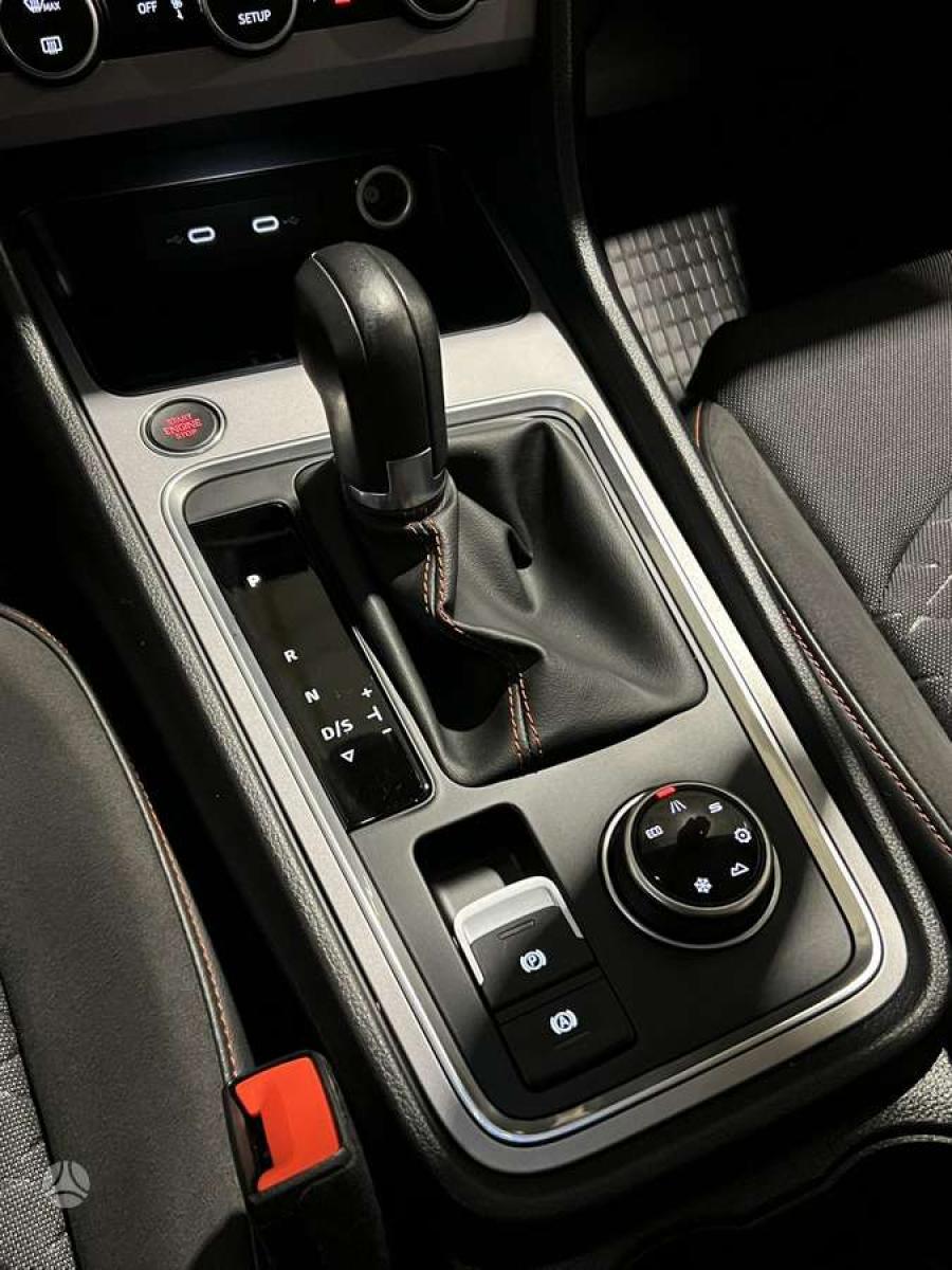 Серый Сеат Ateca 2023 в Клайпеда, объемом двигателя 1.98 л и пробегом 162 тыс. км за 21000 €, фото 17 на AUTOMOTO.COM.LV