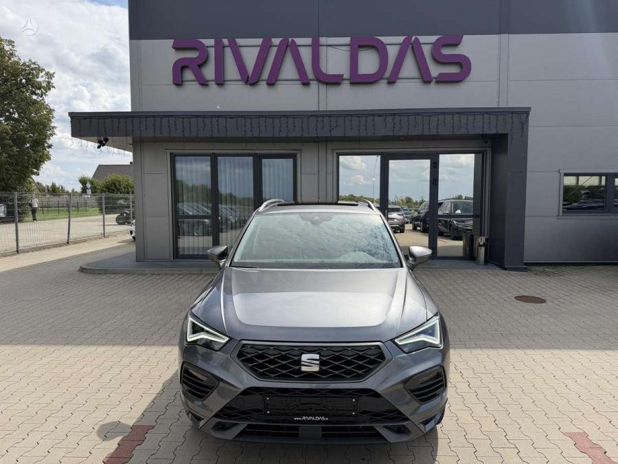 Grey SEAT Ateca 2023 in Siauliai, with an engine capacity of 1.97 L and mileage of 137 thousand km for 21990 €, photo 5 on AUTOMOTO.COM.LV