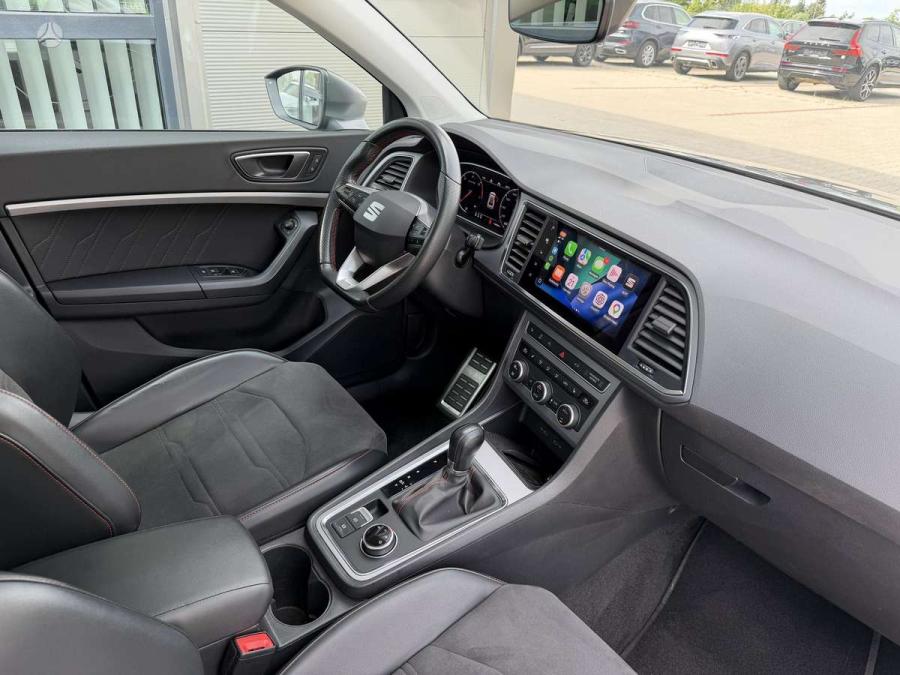 Grey SEAT Ateca 2023 in Siauliai, with an engine capacity of 1.97 L and mileage of 137 thousand km for 21990 €, photo 19 on AUTOMOTO.COM.LV