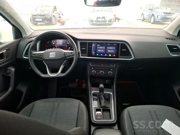 Grey SEAT Ateca 2023 in Riga, with an engine capacity of 2.00 L and mileage of 105 thousand km for 22200 €, photo 6 on AUTOMOTO.COM.LV