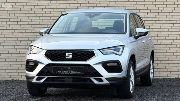 Grey SEAT Ateca 2024 in Kaunas, with an engine capacity of 1.50 L and mileage of 30 thousand km for 25647 €, photo 4 on AUTOMOTO.COM.LV