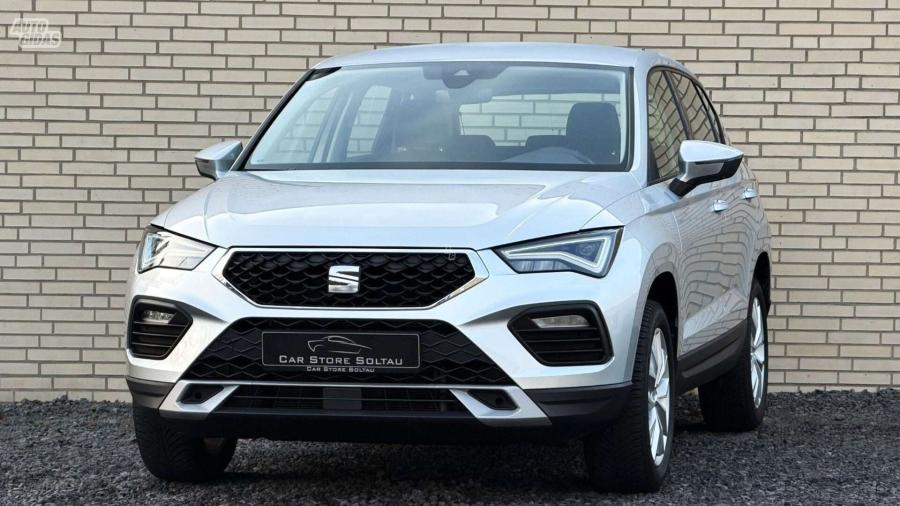 Grey SEAT Ateca 2024 in Kaunas, with an engine capacity of 1.50 L and mileage of 30 thousand km for 25647 €, photo 4 on AUTOMOTO.COM.LV